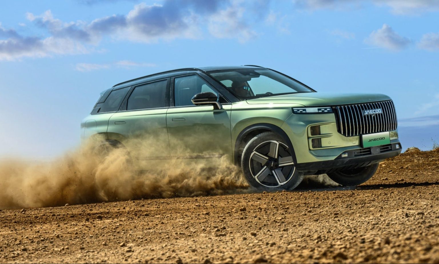 Jaecoo 7 Super Hybrid, prova della elettrificata a largo raggio