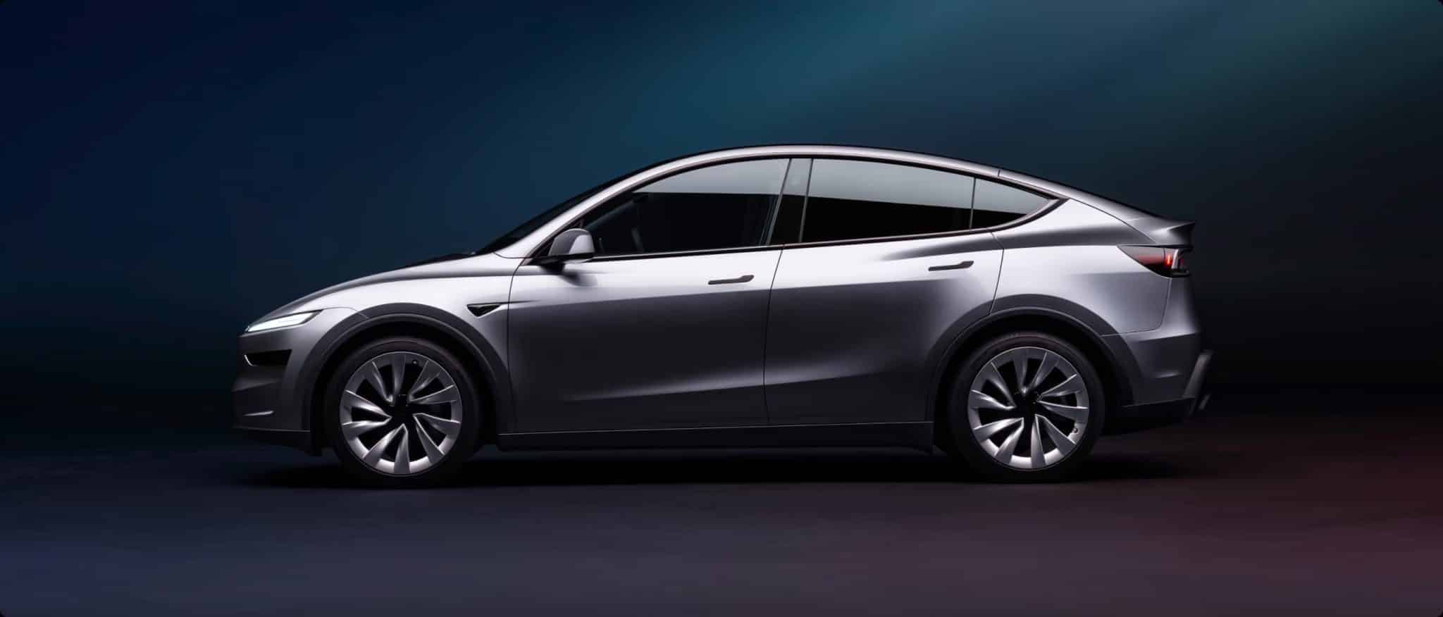 Tesla Model Y restyling 2025, il nuovo modello debutta in Cina