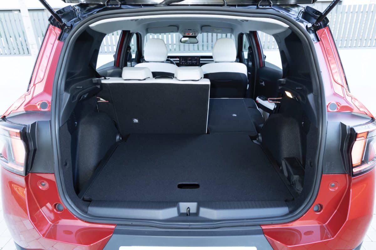 Citroen C3 Aircross 2025, la prova. Pregi e difetti