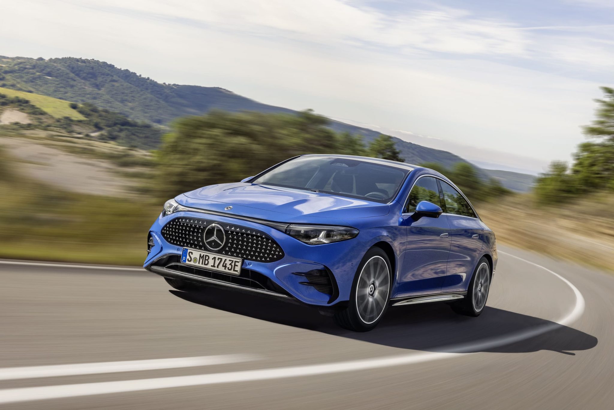Nuovo Mercedes CLA 2025, prezzi e versioni