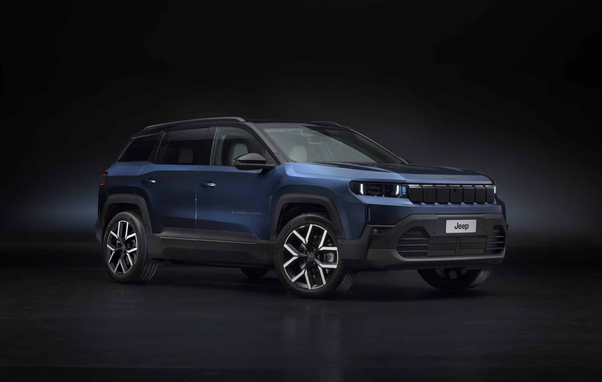Nuovo Jeep Compass 2026, prezzo e informazioni della e-Hybrid Altitude