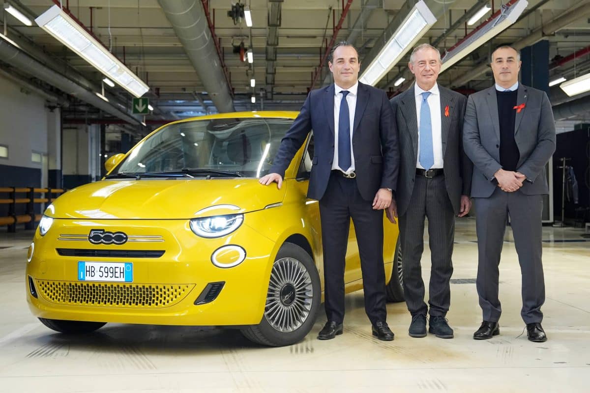 Investor Day Stellantis il 21 maggio, Filosa svelerà il piano industriale