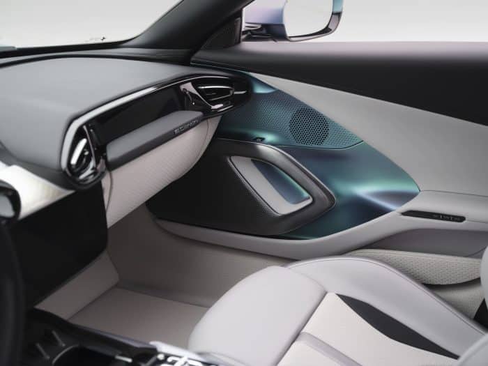 Sensazionale Ferrari 12Cilindri Tailor Made, V12 puro, esclusività totale